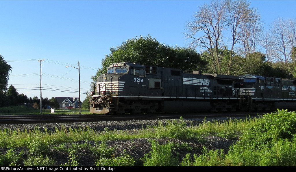 Westbound NS Train at Vermillion